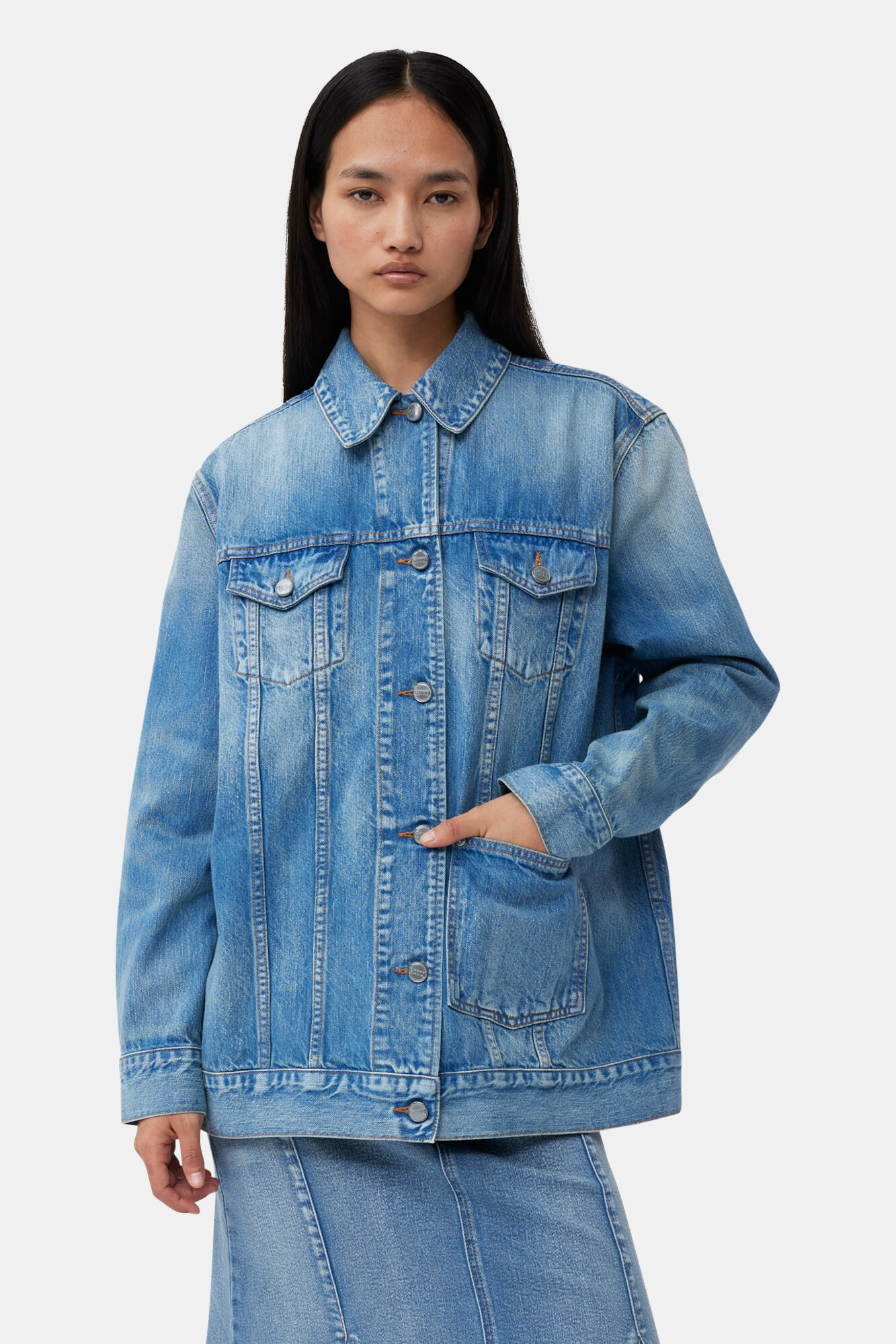 Tint Wash Tint Oversized Denim Jacke | GANNI DE